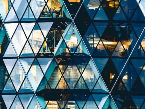 Benefits of Using a Reflective Glass in a Building